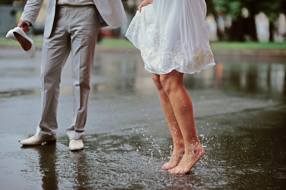 Rain, Hail and Shine: Weatherproofing your Wedding | Marquee Monkeys